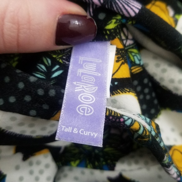 LuLaRoe | Pants & Jumpsuits | Minnie Mouse Disney Tropical Leggings ...